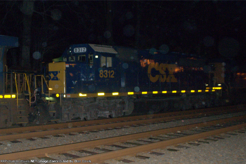 CSX SD40-2 8312 trails on Q409-06